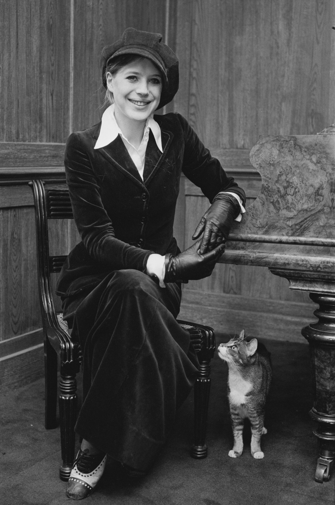 Marianne Faithfull: “Swinging London” İkonuna 10 Vintage Fotoğrafla ...